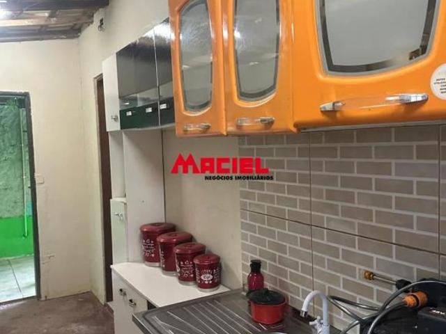 Chácara c/ Piscina, Fogão a Lenha Próximo ao Centro Fácil acesso