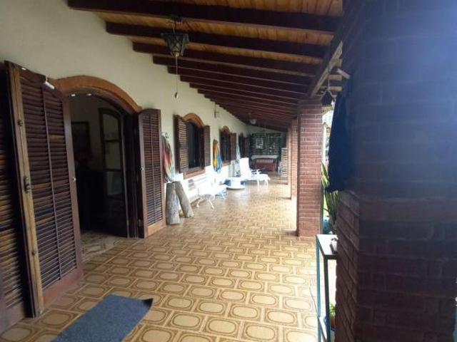 Chácara, casa área 600 m² terreno com 10.200m², Taiaçupeba, próx. Mogi das Cruzes Investimento