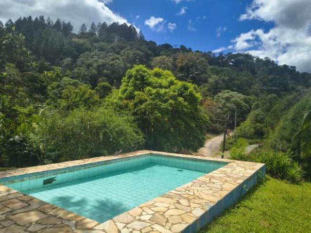 CHÁCARA C/LAGO É PISCINA. Á 3.KM DA ROD.RÉGIS BITTENCOURT DIVISA/SÃO LOURENÇO DA SERRA/JUQUITIBA SP