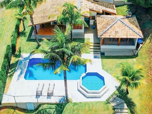 Chácara com 418 metros², 4 quartos, piscina e churrasqueira em Jarinú SP