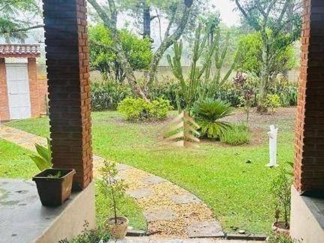 Chácara com 4 dormitórios à venda, 1500 m² por R$ 1.750.000,00 Horto Ivan Atibaia/SP