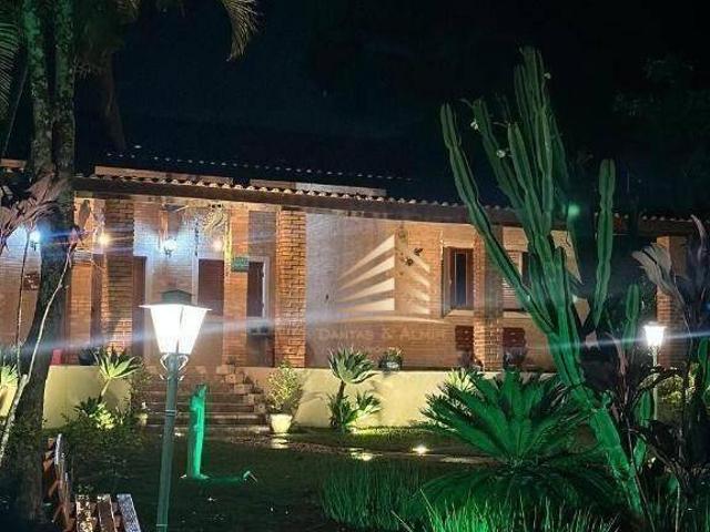 Chácara com 4 dormitórios à venda, 1500 m² por R$ 1.750.000,00 Horto Ivan Atibaia/SP