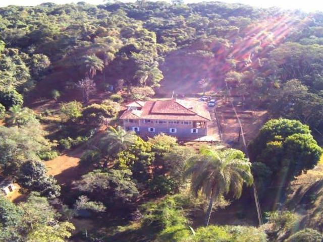 Chácara com 4 dormitórios à venda, 23000 m² por R$ 950.000 Cachaça Pendao Itatiaiuçu/MG