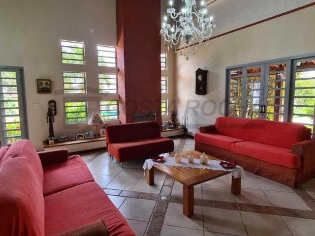 Chácara com 4 dormitórios à venda, 30000 m² por R$ 2.950.000,00 Lageado Salto/SP