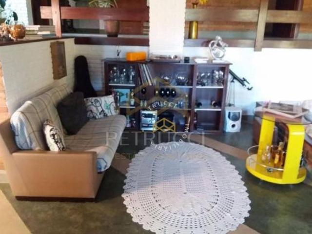 Chácara com 4 dormitórios à venda, 450 m² por R$ 1.500.000,00 Chácara Alpina Valinhos/SP