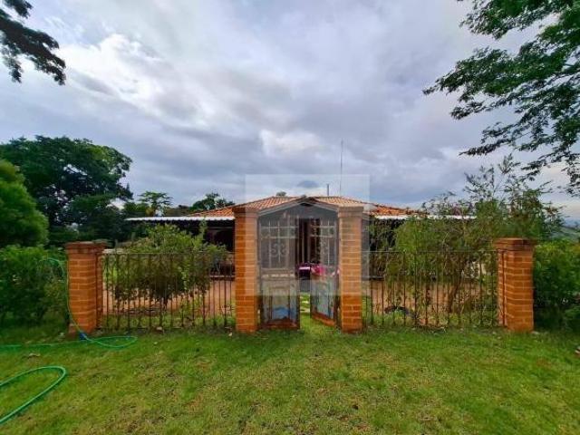 Chácara com 4 dormitórios à venda, 53.882 m² por R$ 3.800.000 Joaquim Egídio Campinas/SP