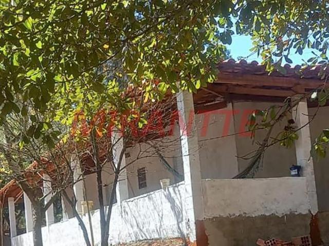 Chácara com 4 quartos