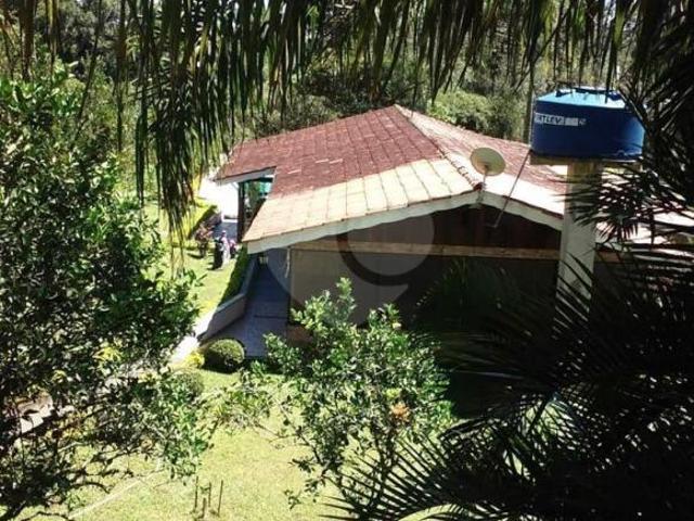Chácara com 4 quartos à venda em Embura SP