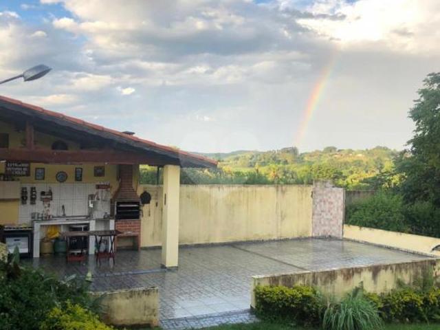 Chácara com 4 quartos à venda em Jundiaquara SP