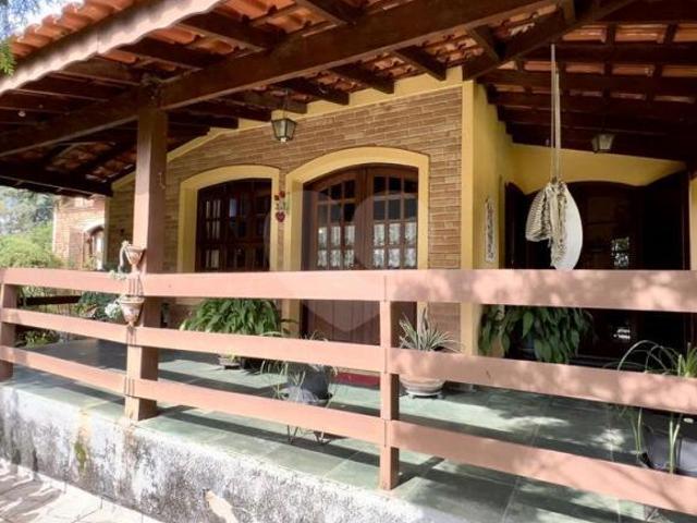 Chácara com 4 quartos à venda em Pinheirinho SP