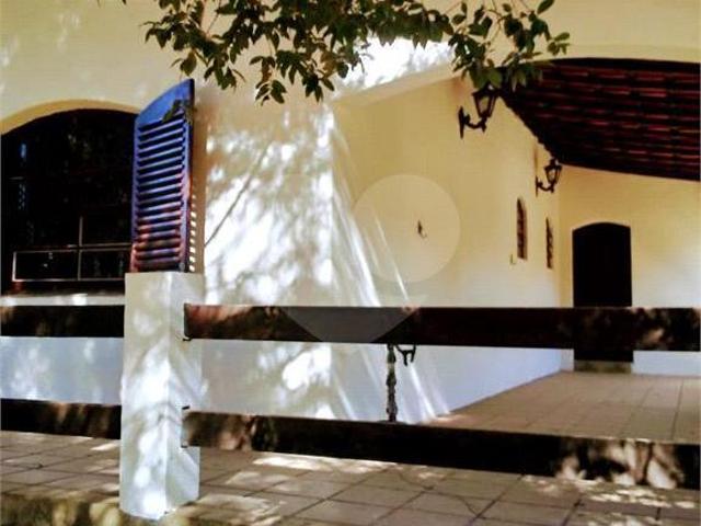 Chácara com 4 quartos à venda em Pirucaia SP