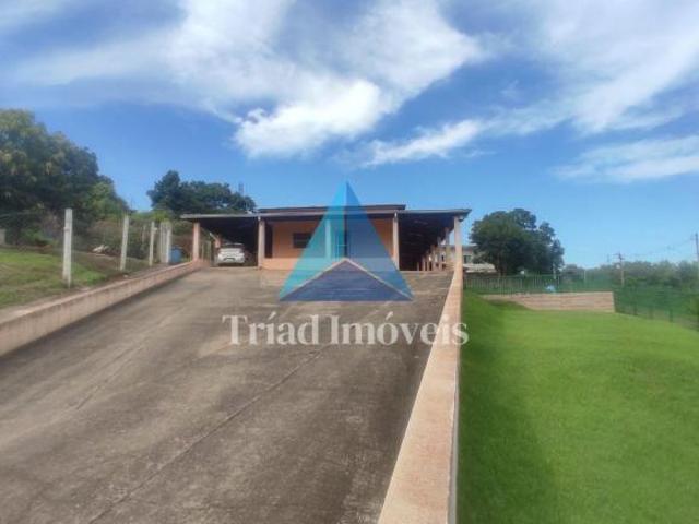CHÁCARA COM 4 QUARTOS, ÁREA GOURMET E PISCINA EM SANTA BÁRBARA D&apos OESTE SP