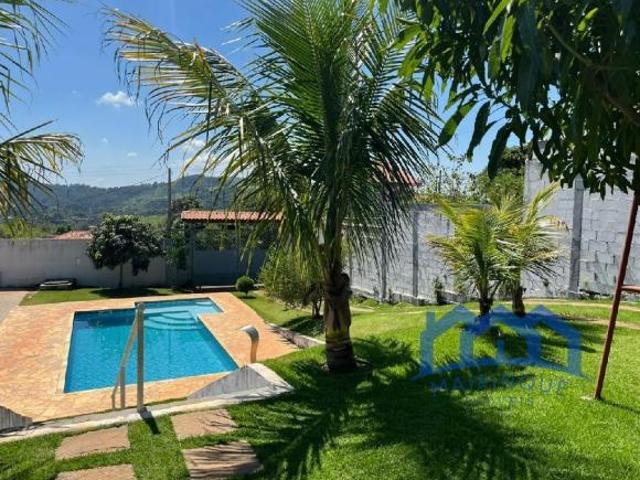 Chácara com 4 Quartos e 4 banheiros à Venda, 1000 m² por R$ 850.000 Cód. ch1095