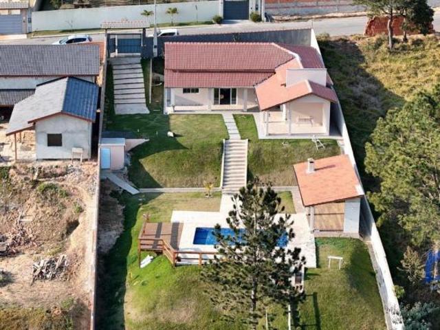 Chácara com 4 Quartos e 4 banheiros à Venda, 1.000 m² por R$ 1.150.000 Cód. ch2427