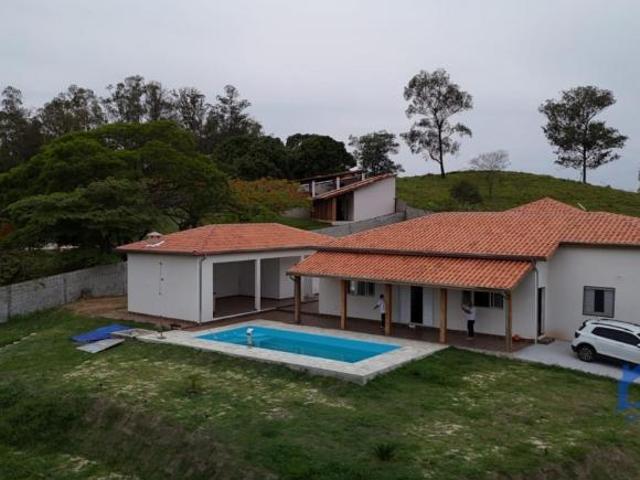 Chácara com 4 Quartos e 4 banheiros à Venda, 2.930 m² por R$ 1.200.000 Cód. ch2531