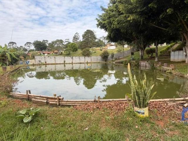 Chácara com 4 Quartos e 4 banheiros à Venda, 5.500 m² por R$ 1.100.000 Cód. ch2751