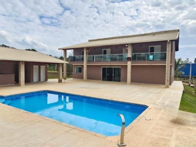 Chácara com 4 Quartos e 6 banheiros à Venda, 1.770 m² por R$ 1.300.000 Cód. ch2351