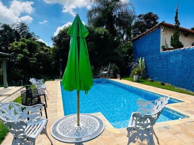 Chácara com 4 Quartos e 3 banheiros à Venda, 1.400 m² por R$ 1.000.000 Cód. ch2163