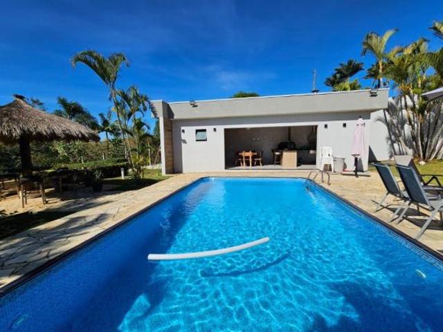 Chácara com 4 quartos em Igaratá, 1000 m² à venda