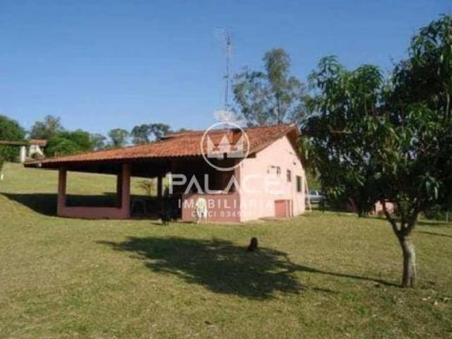 Chácara com 4.900m² e lagoa a venda no Tupi, Piracicaba, SP