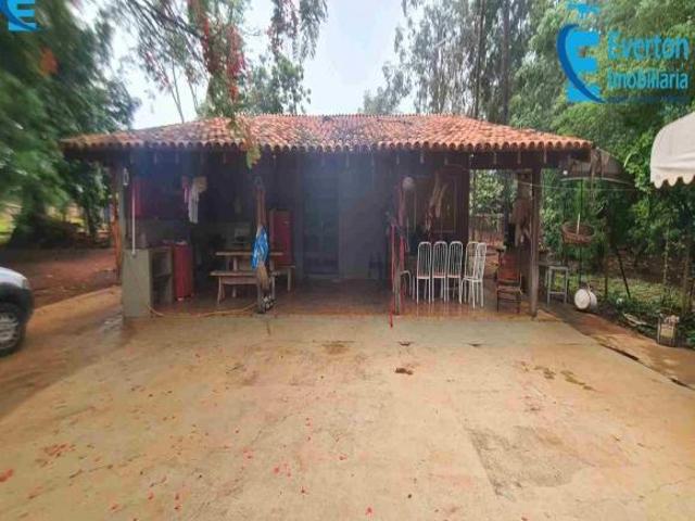 Chácara com 5000 m² no Jockey Camping Uberlândia MG