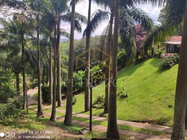 Chácara com 5 dormitórios à venda, 7000 m² por R$ 2.235.000,00 Chácara Alpina Valinhos/SP