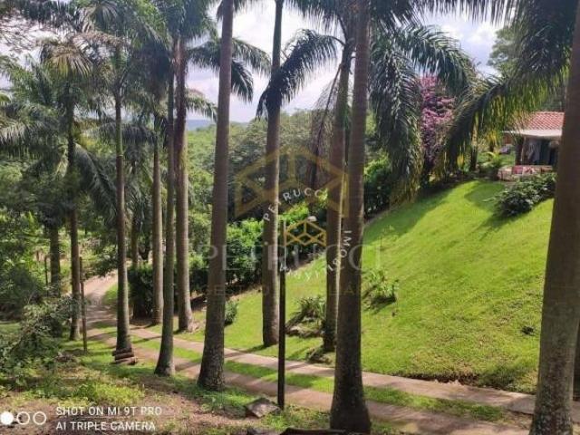 Chácara com 5 dormitórios à venda, 7000 m² por R$ 2.235.000,00 Chácara Alpina Valinhos/SP