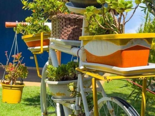 CHÁCARA COM 5 DORMITÓRIOS E PISCINA Á VENDA EM PIRACAIA SP
