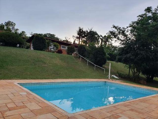 Chácara com 5 quartos à venda, 4400 m² por R$ 1.850.000 Chácara São Bento Valinhos/SP