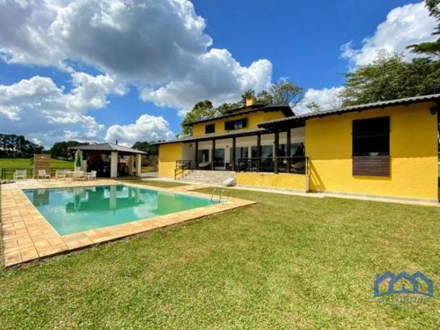 Chácara com 5 Quartos e 4 banheiros à Venda, 2.800 m² por R$ 3.000.000 Cód. ch1131