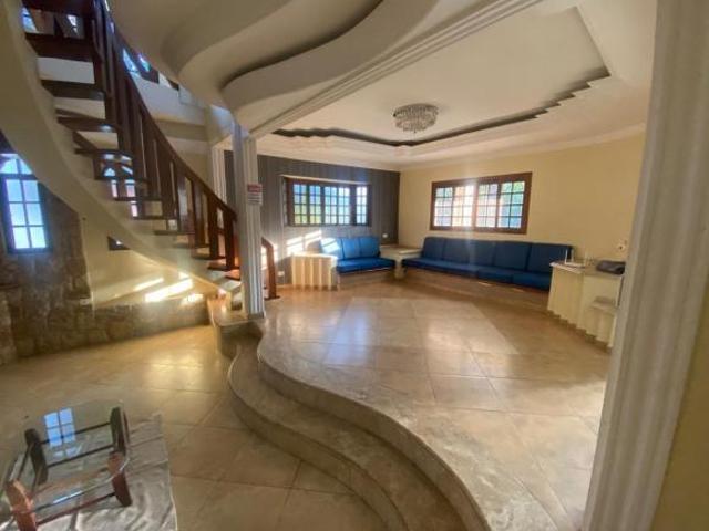 Chácara com 6 dormitórios à venda, 1153 m² por R$ 2.200.000,00 Jardim Estância Brasil Atibaia/SP