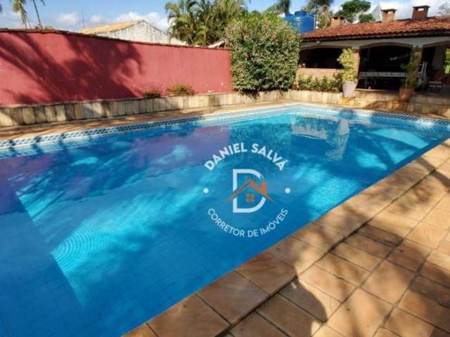 Chácara com 6 dormitórios 01 suíte à venda, 3000 m² por R$ 1.590.000 Jardim Estância Brasil At