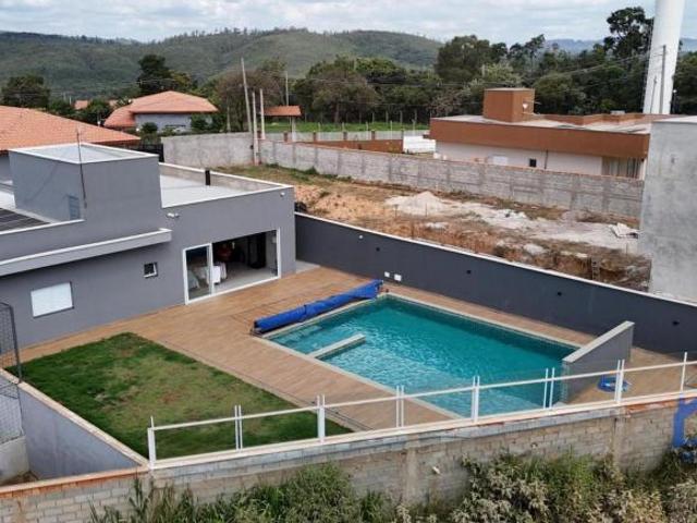 Chácara com 6 Quartos e 8 banheiros à Venda, 1.000 m² por R$ 1.200.000 Cód. ch2676