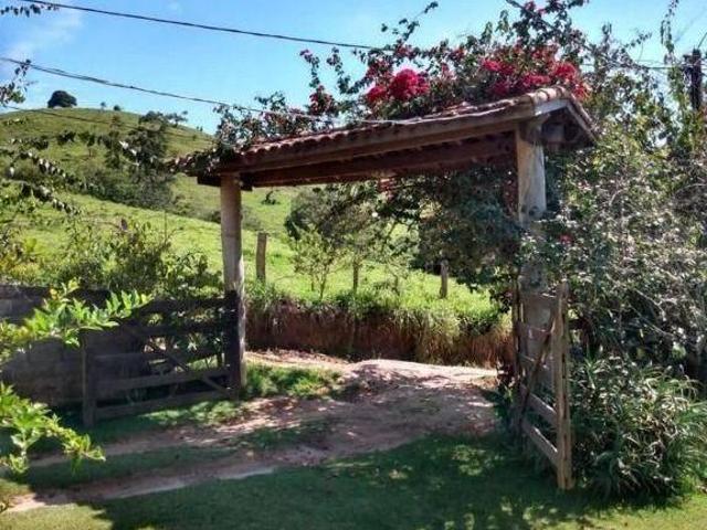 Chácara com 7 dormitórios à venda, 6000 m² por R$ 900.000,00 Zona Rural Córrego do Bom Jesus/MG