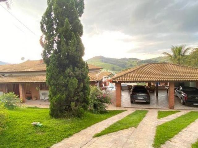 Chácara com 7 dormitórios 01 Suíte Master à venda, 2000 m² por R$ 1.800.000 Condominio Fechado