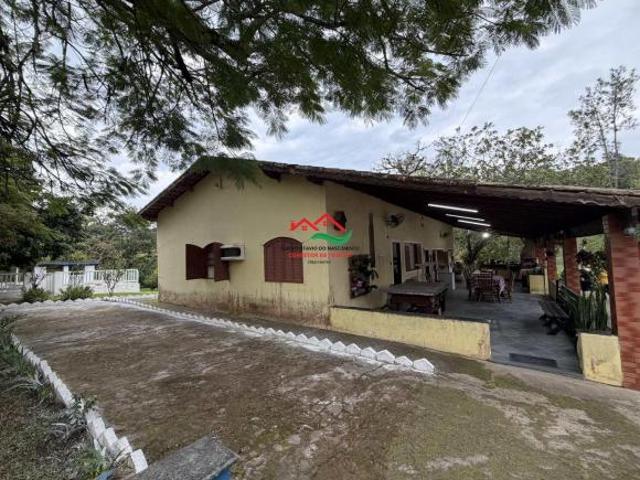 Chácara com 7 quartos, Centro, Pedro de Toledo R$ 1.5 mi, Cod: 1138