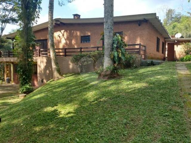 Chácara com 7 quartos à venda em Chácara santo hubertus SP