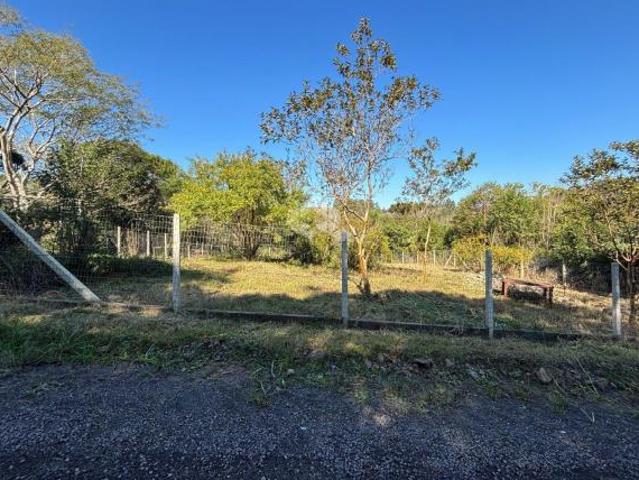 CHACARA COM 880m² NO BAIRRO COUNTRY