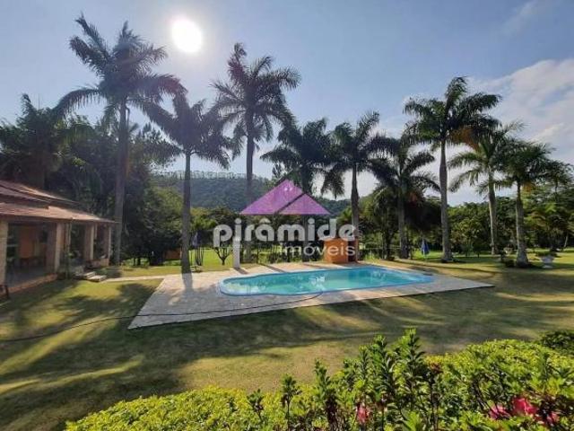 Chácara com 8 dormitórios à venda, 20000 m² por R$ 2.600.000,00 Moquetá Santa Branca/SP