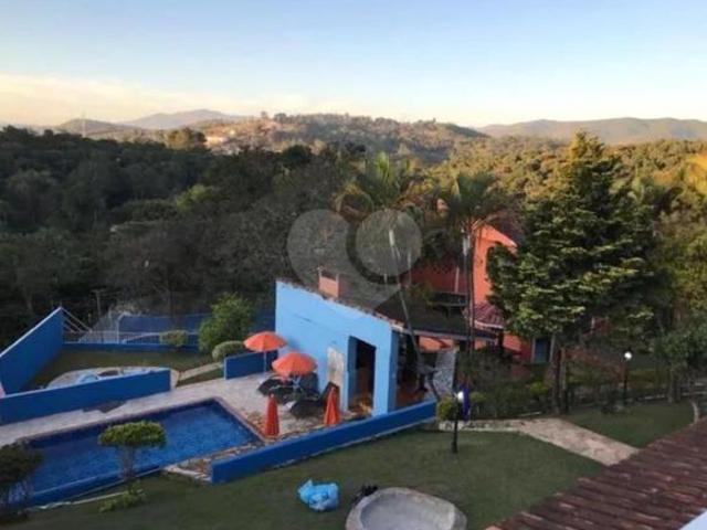 Chácara com 8 quartos à venda em Jundiaizinho terra preta SP