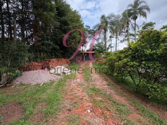 Chácara com 03 quartos e piscina em Estância Figueira Branca, Campo Limpo Paulista SP!