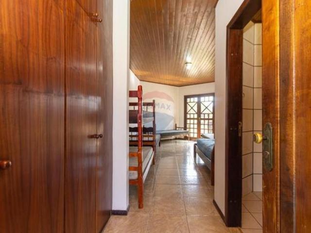 Chácara com 11 quartos – ampla área de garagem – Borda do Campo Piraquara/ PR R$ 2.190.000,00