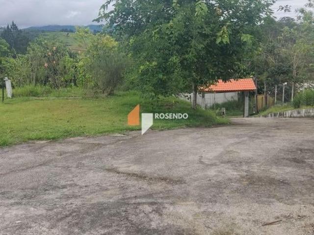 Chácara com 1.960 m² à venda em Biritiba Mirim