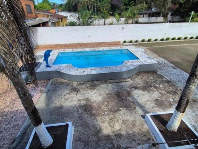 CHÁCARA COM 1.900M² 6 QUARTOS E PISCINA EM ITANHAÉM