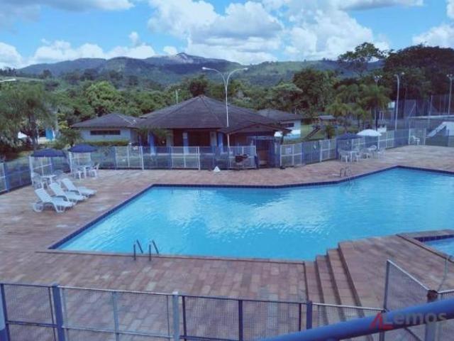 Chácara com 24 chalés à venda de 41430 m² no Jardim Estância Brasil em Atibaia/SP CH0110
