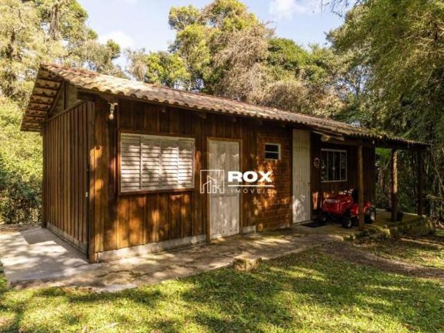 Chácara com 2 casas e um terreno amplo à venda, com 51000 m² por R$ 1.900.000 São José dos Pinhais