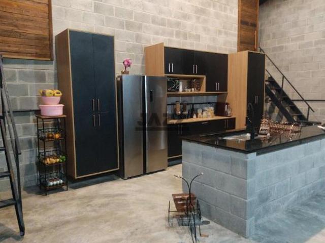 Chácara com 2 Casas Estilo Fazenda e Industrial 1000m² Serra da Mantiqueira