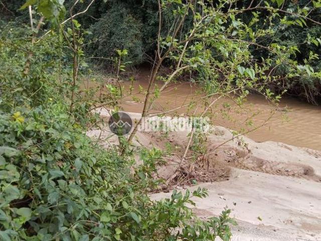 Chácara com 2 dormitórios à venda, 100m² por R$ 345.000 Água Branca Boituva/SP