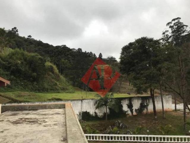 Chácara com 2 dormitórios à venda, 12000 m² por R$ 2.400.000,00 Ingahi Itapevi/SP