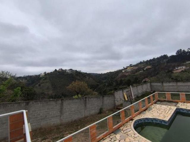 Chácara com 2 dormitórios à venda, 1200 m² por R$ 645.000,00 Ville Saint James II Campo Limpo Pa